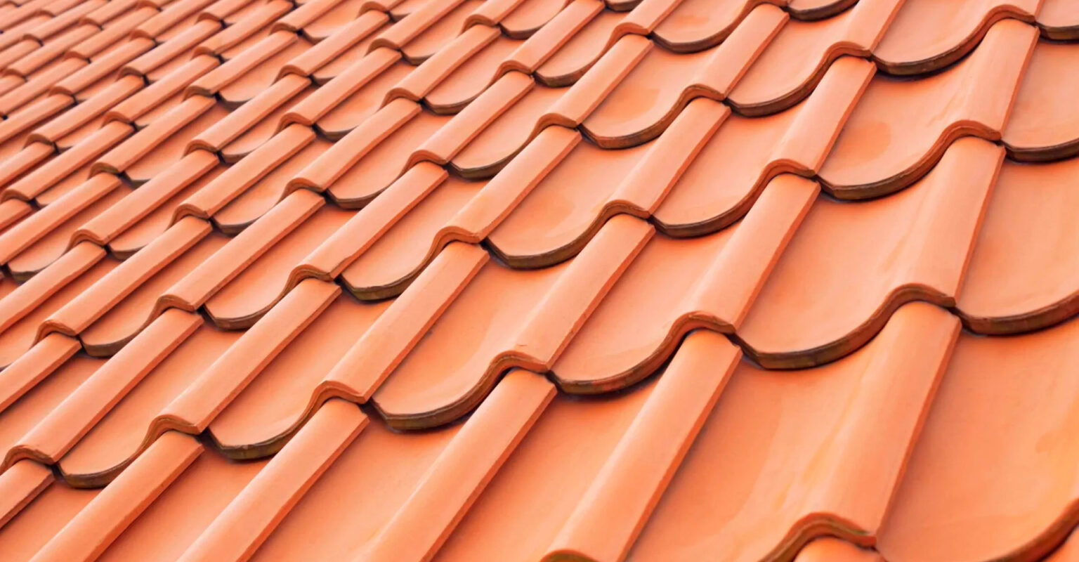 Tejas de barro: Historia y evolución de un material clásico